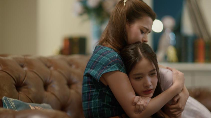 「FreenBecky」激情床戲、甜蜜共浴！泰GL劇《The Loyal Pin》劇照超火辣！ | LalaTai 拉拉台